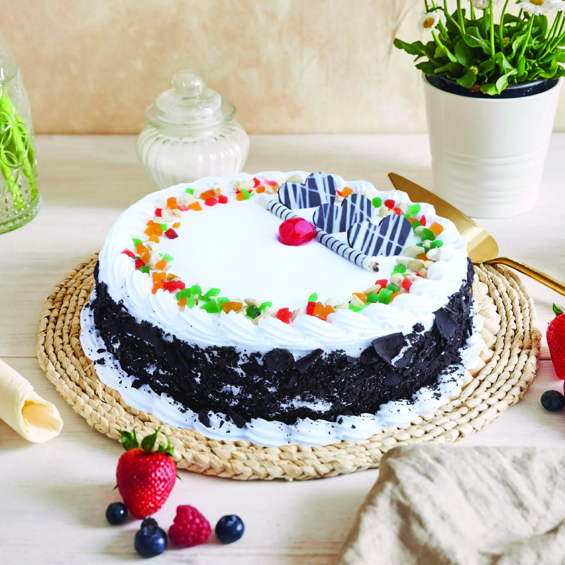 FB Cakes | Offer Now (Buy 1 kg Get 1/2 kg Free!)